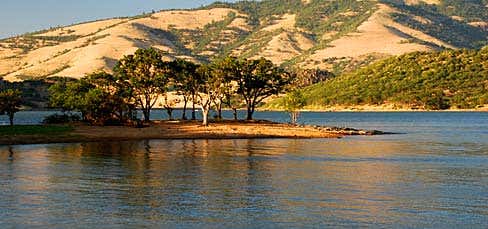 Emigrant Lake, Oregon | Roadtrippers