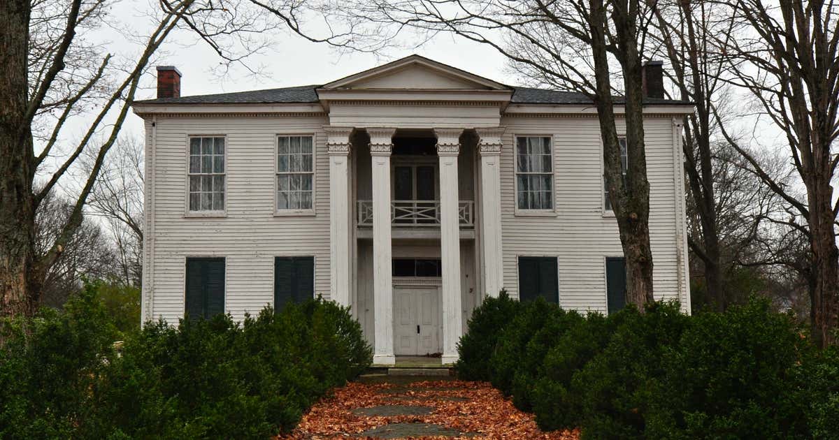 White Hall, Spring Hill | Roadtrippers