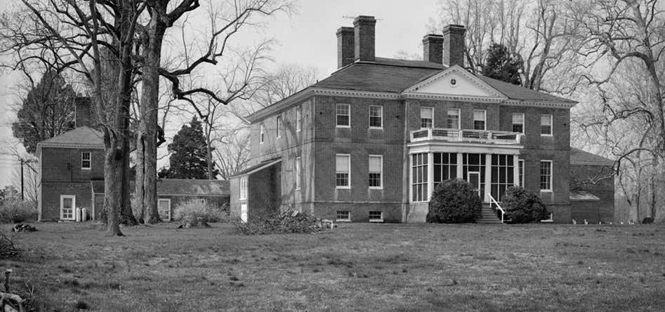 Blandfield, Caret | Roadtrippers