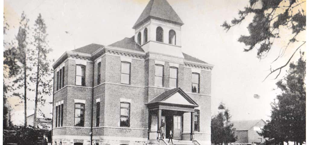 Roosevelt School, Coeur d'Alene | Roadtrippers