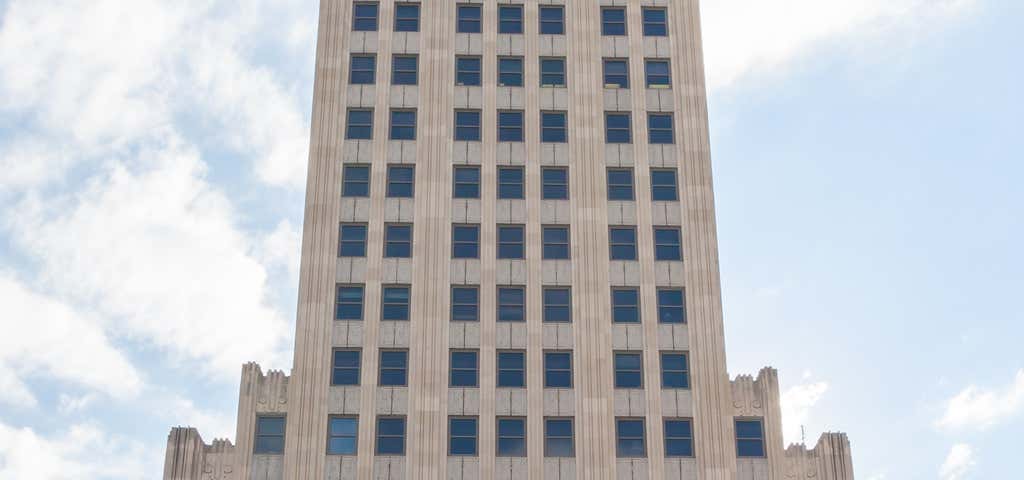 Lincoln Tower Fountain, Fort Wayne | Roadtrippers