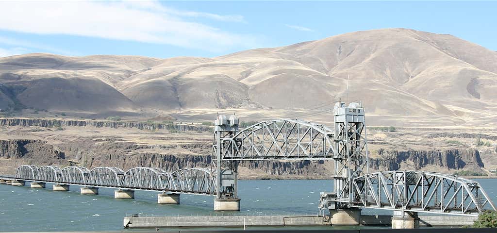 Oregon Trunk Bridge, Washington | Roadtrippers