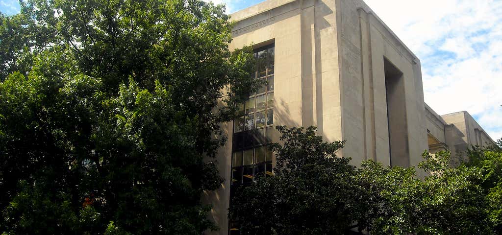 Wilbur J. Cohen Building, District of Columbia | Roadtrippers