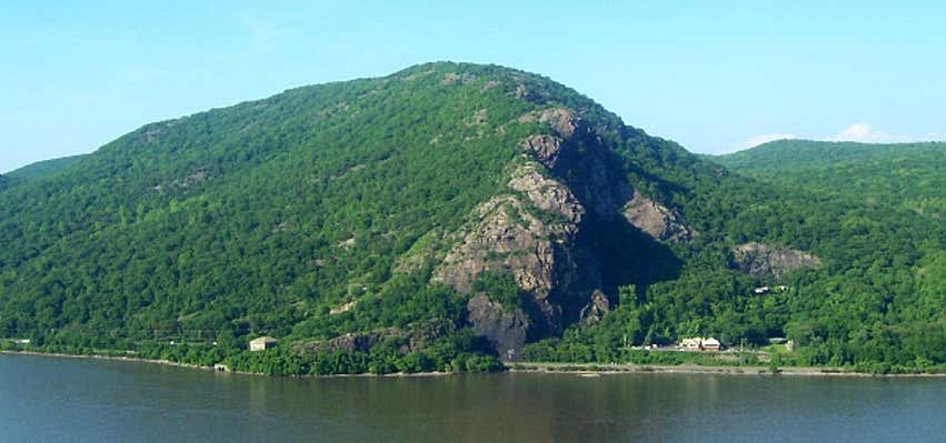 Breakneck Ridge, New York | Roadtrippers