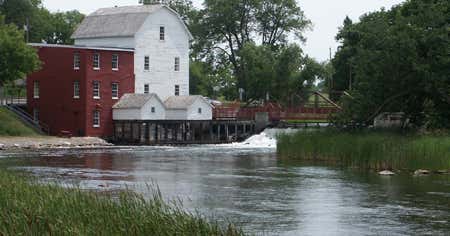 Phelps Mill, Underwood | Roadtrippers