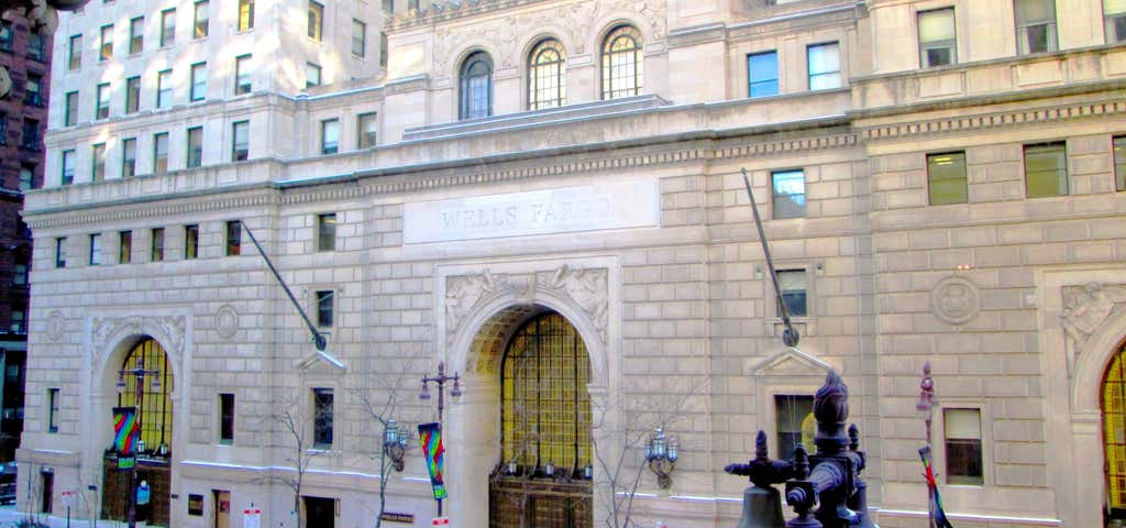 Fidelity-Philadelphia Trust Company Building (Wells Fargo Building ...