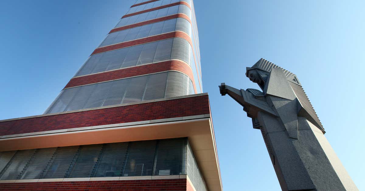 SC Johnson Research Tower, Racine | Roadtrippers