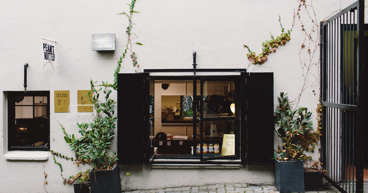 Hannah's Laneway, North Island | Roadtrippers
