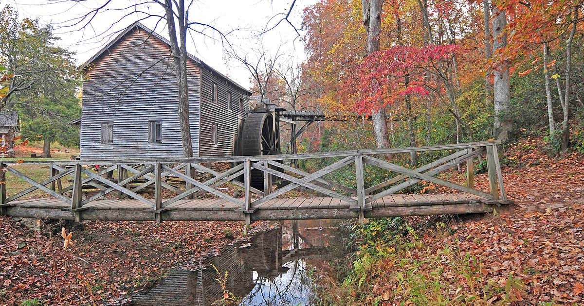 Hagood Mill, Pickens | Roadtrippers