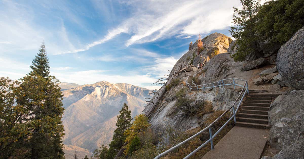 Moro Rock, Three Rivers | Roadtrippers