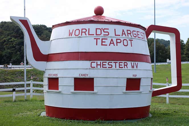 Photo of World's Largest Teapot | Roadtrippers