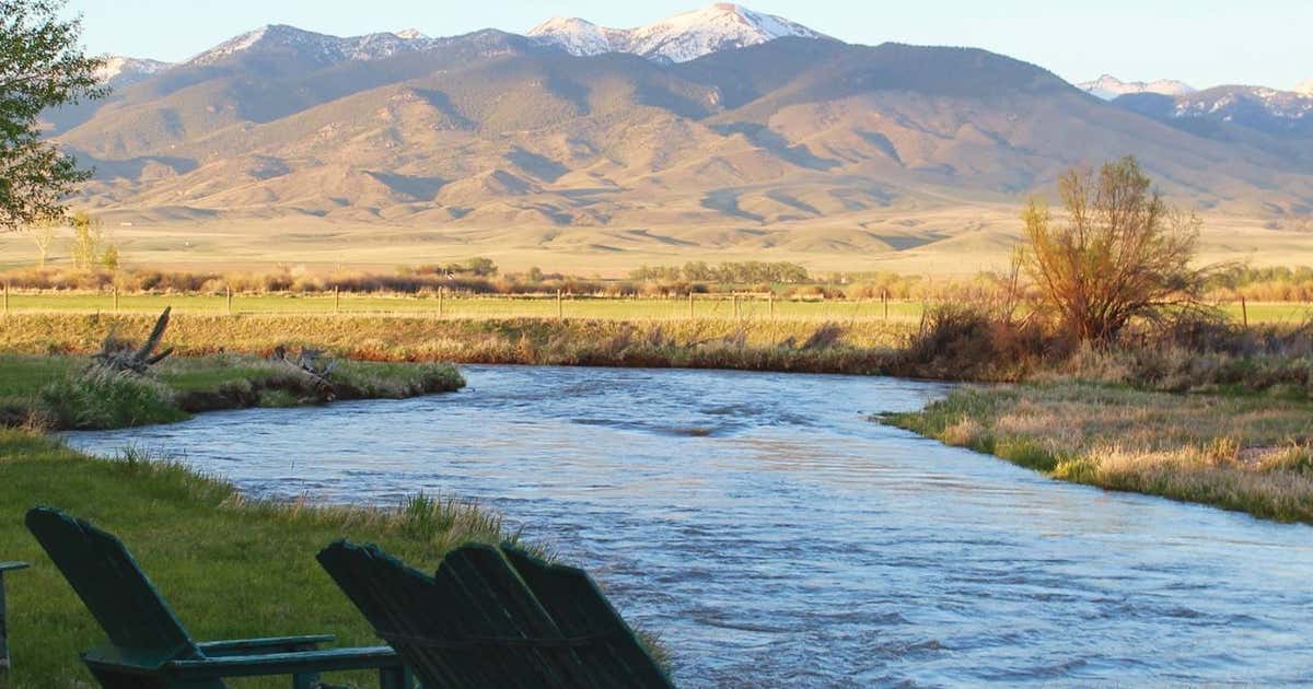 Ruby Drake Lodge, Twin Bridges | Roadtrippers