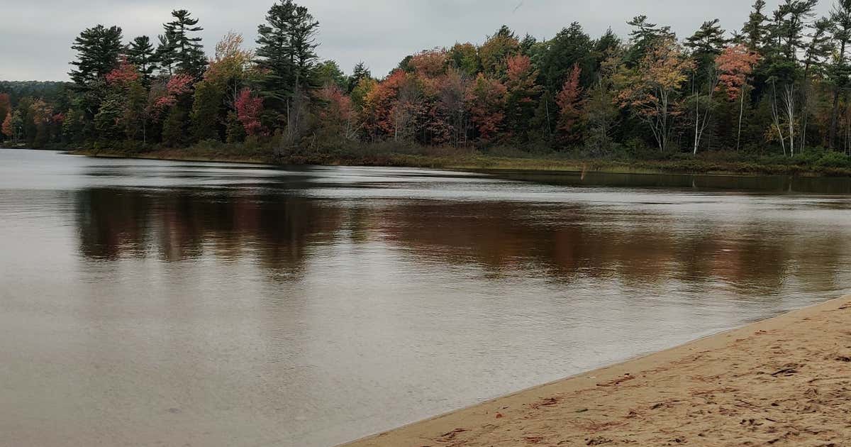 Deer Lake Roadside Park, Michigan | Roadtrippers