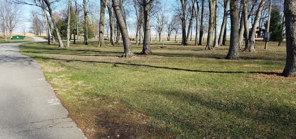 Earl Park Community Park Campground, Earl Park | Roadtrippers