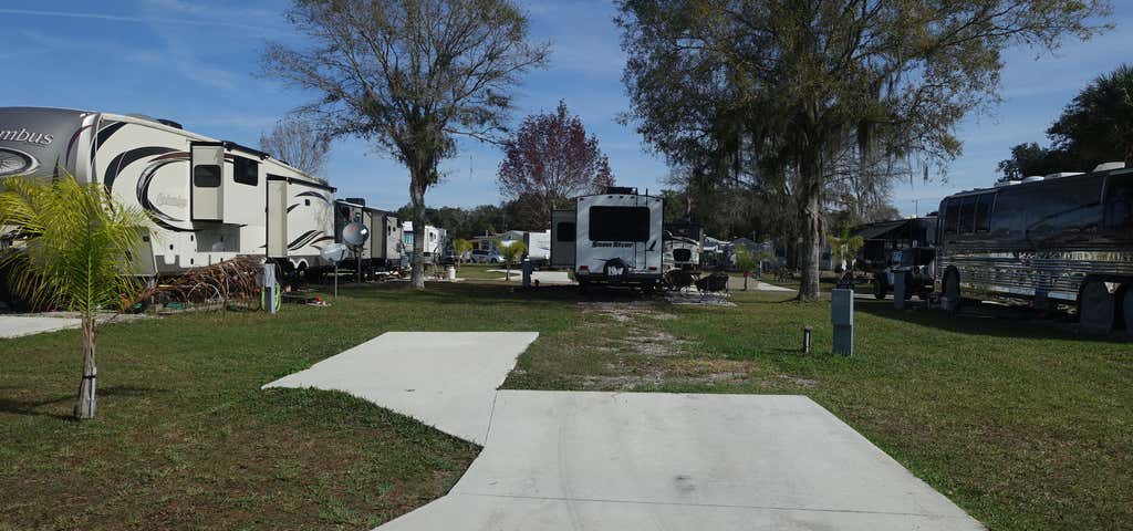 River Palm 55+ RV Resort, Thonotosassa | Roadtrippers