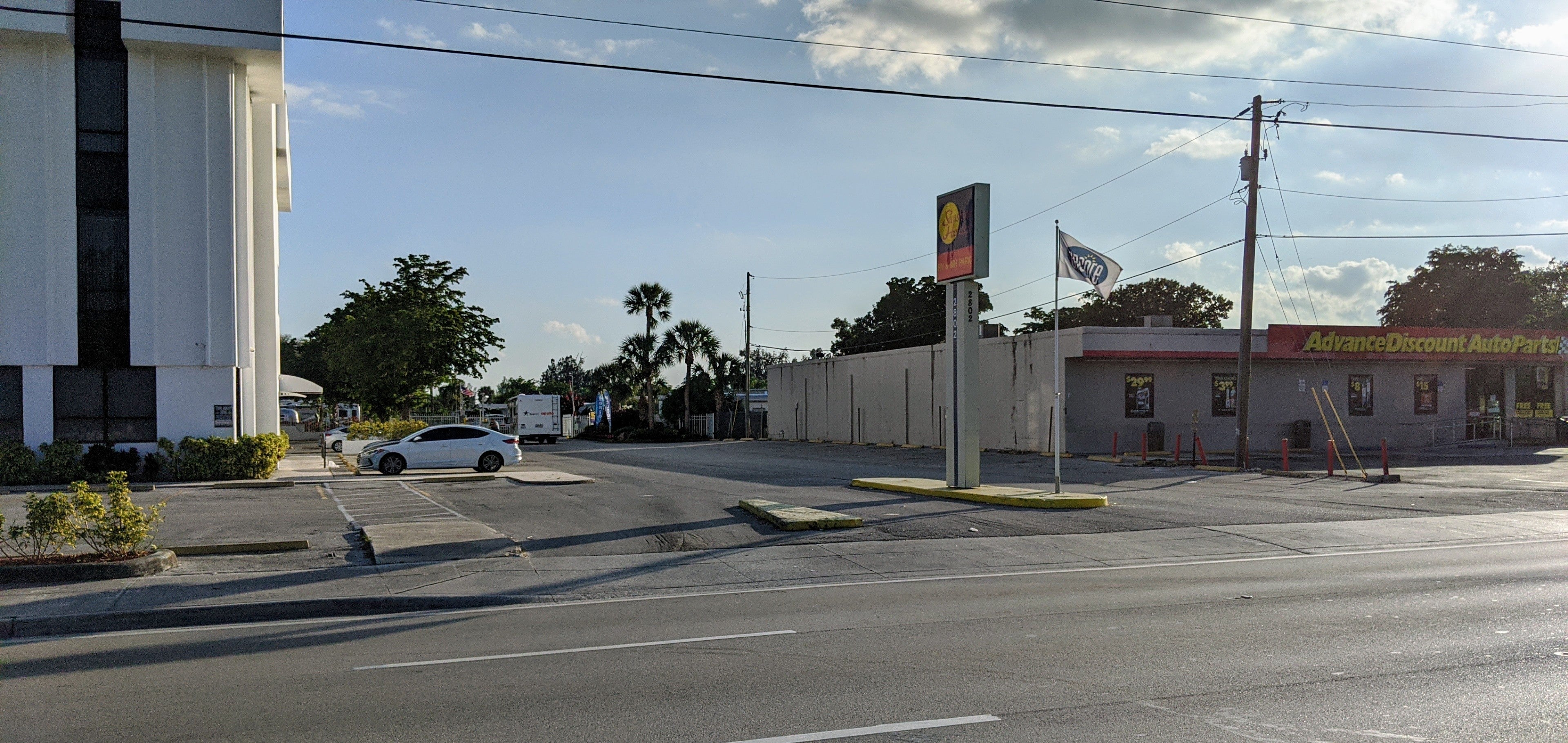 Sunshine Holiday RV Resort, Fort Lauderdale | Campendium