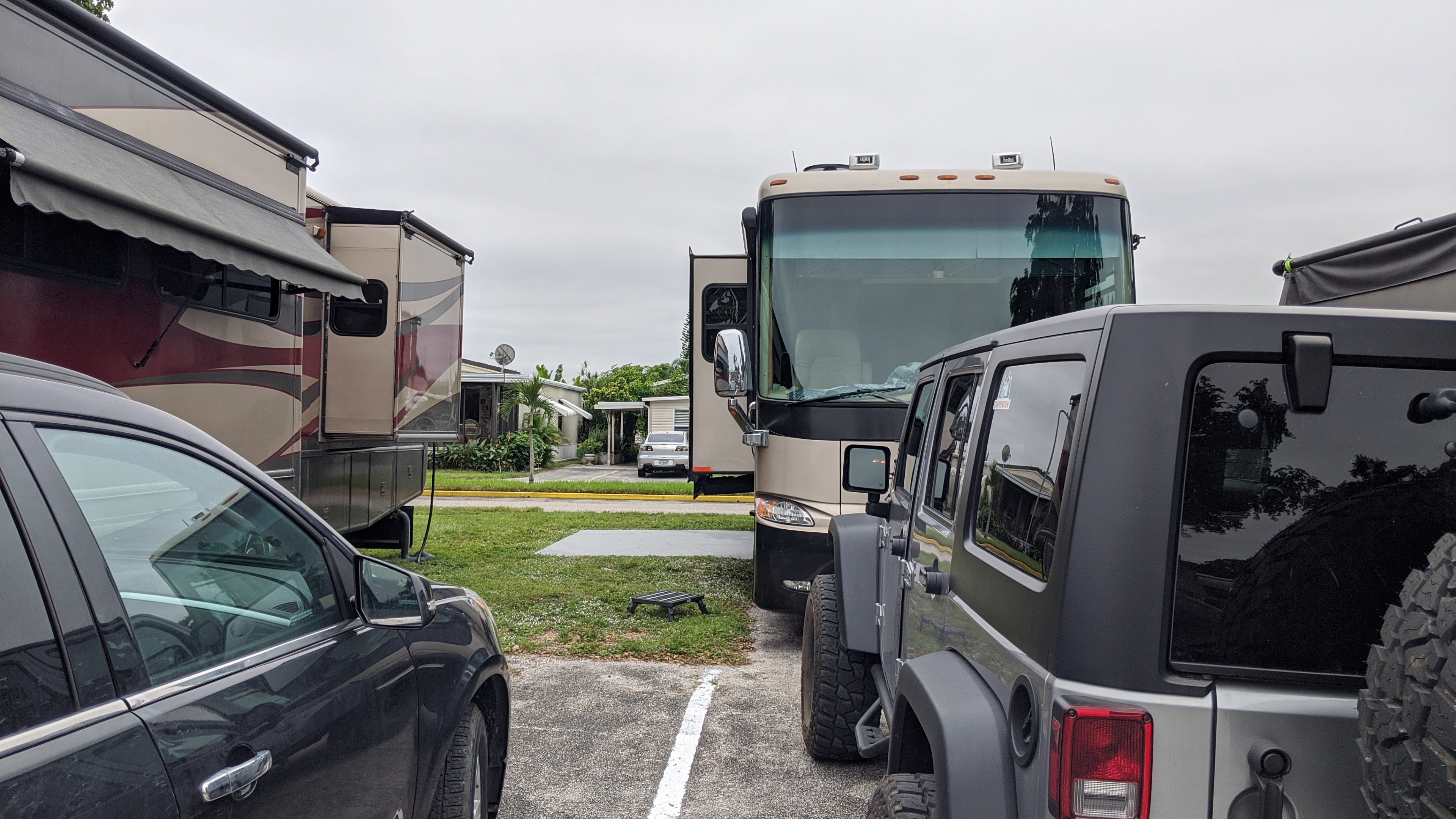 Sunshine Holiday RV Resort, Fort Lauderdale | Campendium