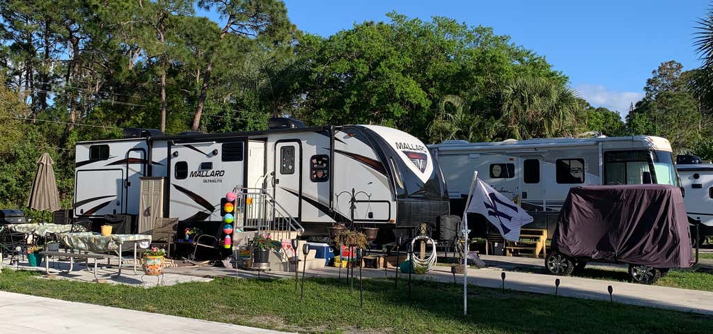Sunshine Travel RV Resort - Thousand Trails, Vero Beach | Roadtrippers