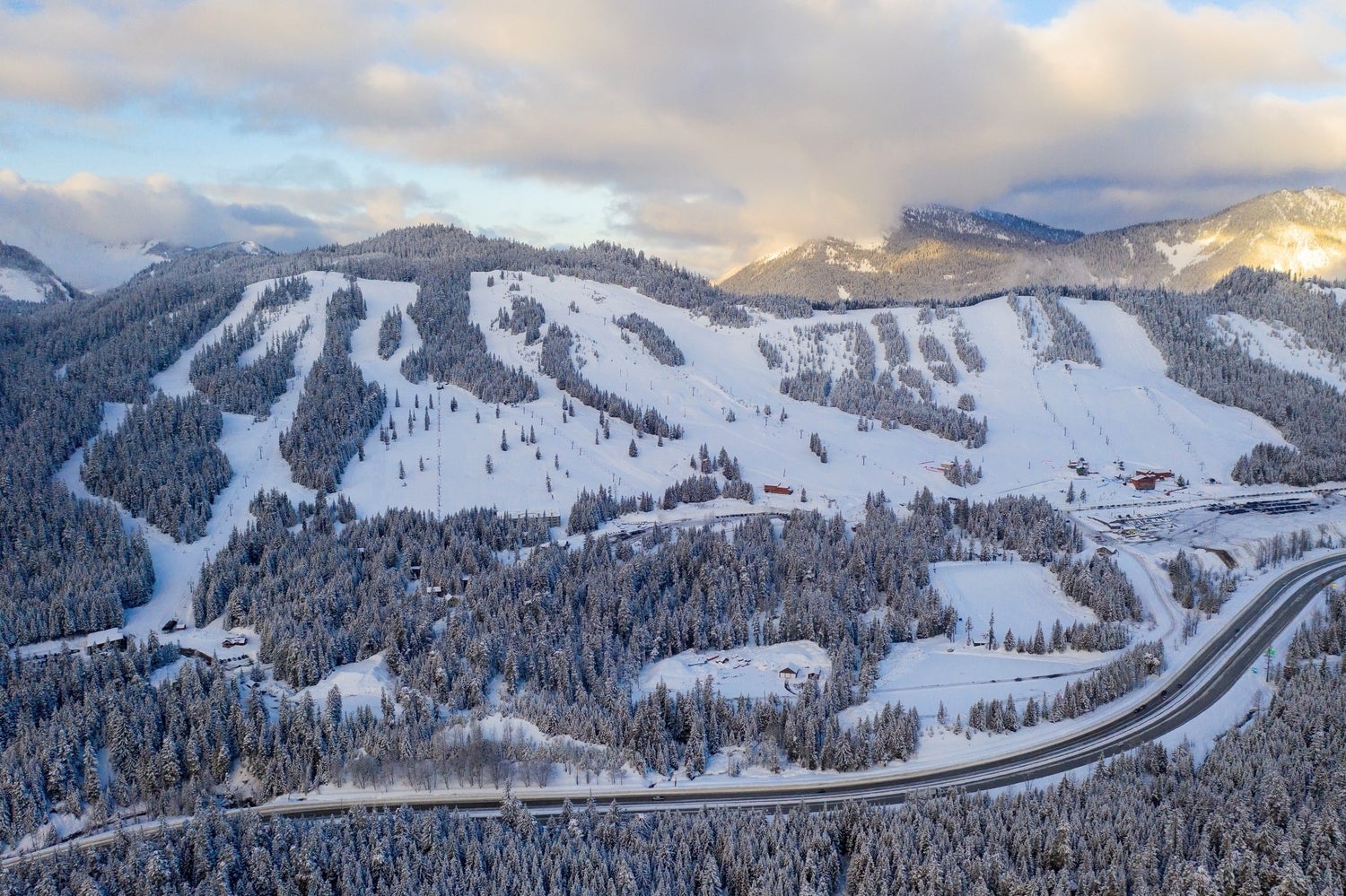 Summit at Snoqualmie & Reservations updated 2025