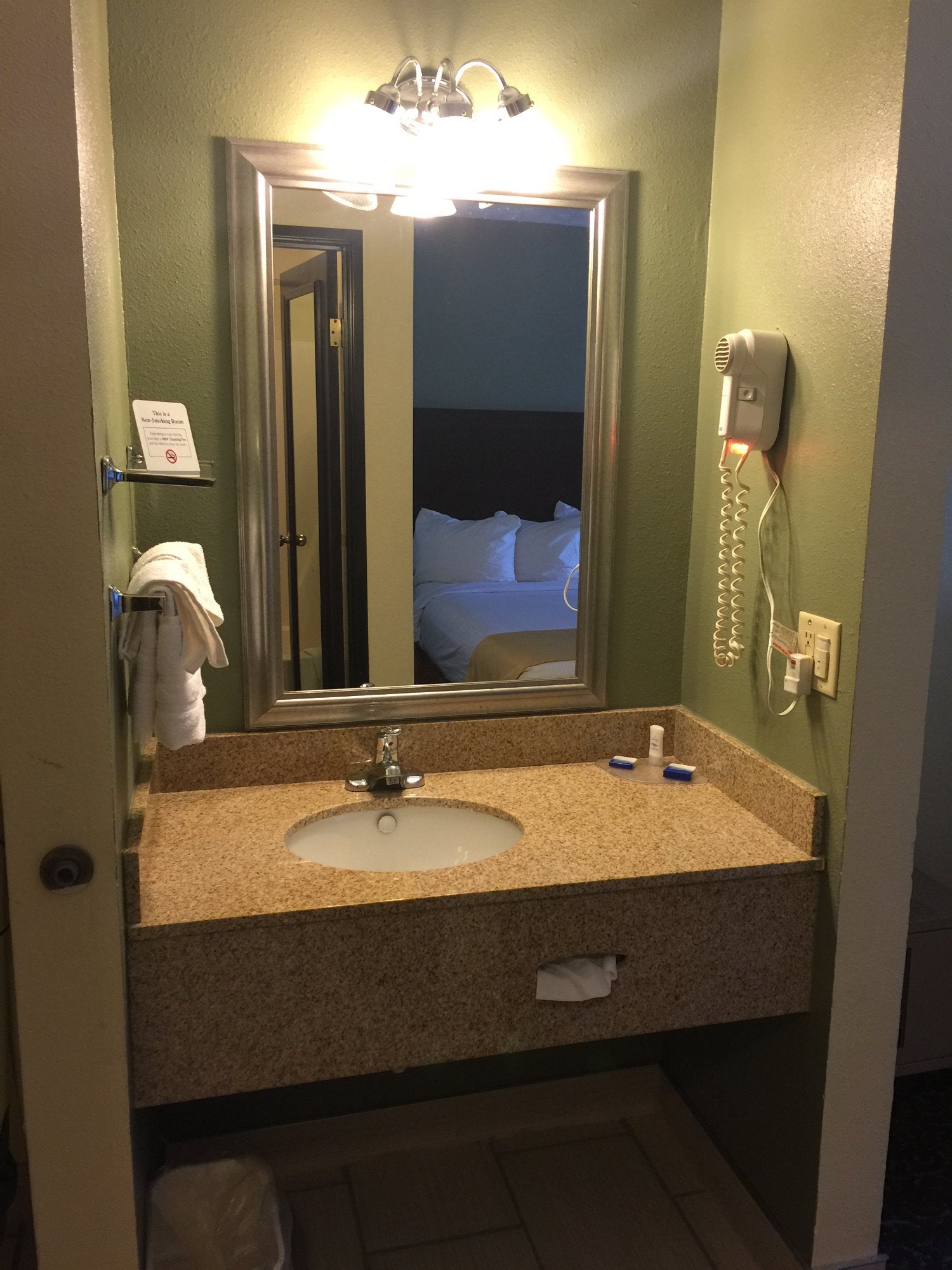 Best Western Mansfield/Bellville, Mansfield | Roadtrippers