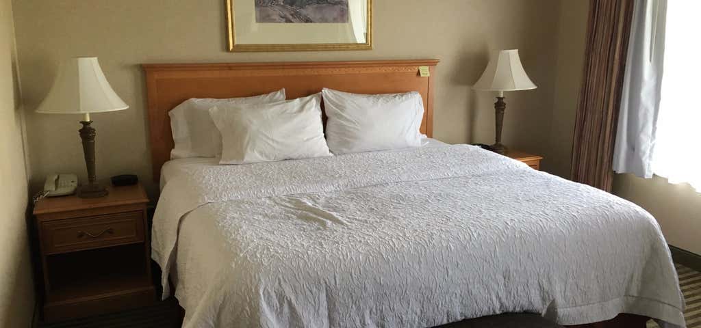 Hampton Inn & Suites Chicago Addison, Addison | Roadtrippers