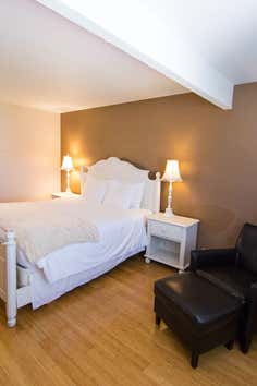 Photo of Hummingbird Inn | Roadtrippers