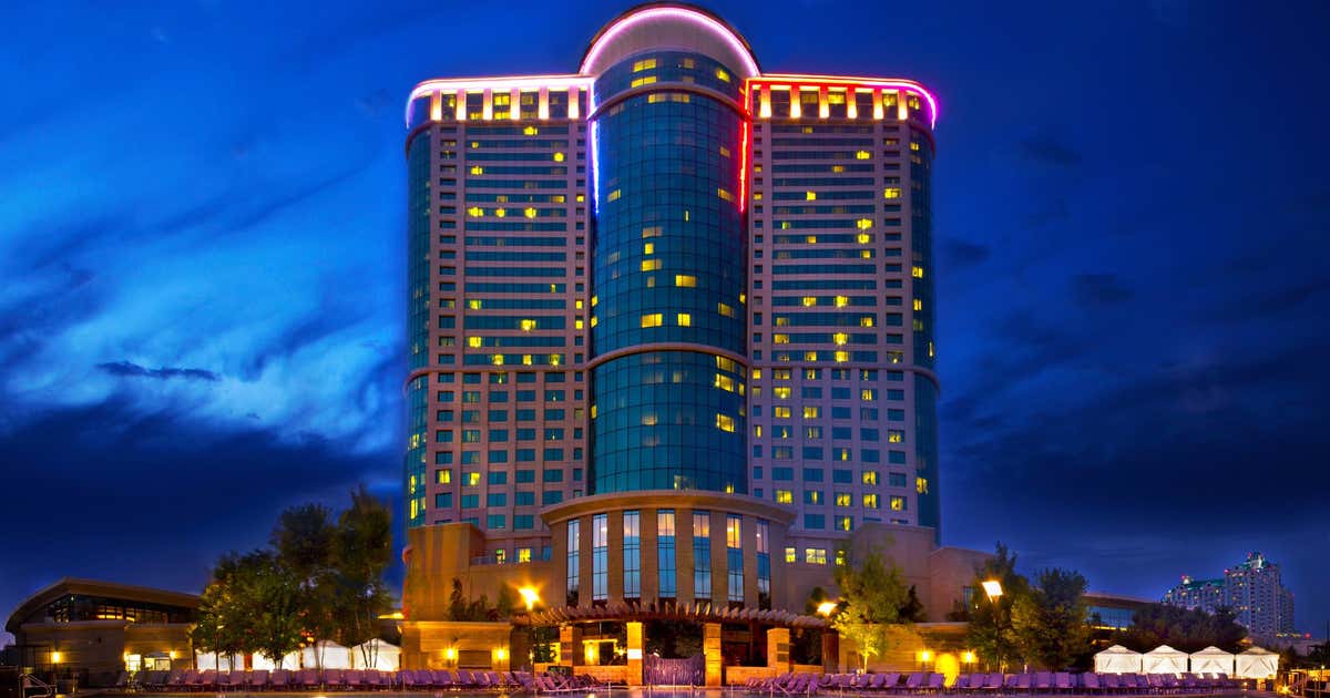 The Fox Tower at Foxwoods, Mashantucket | Roadtrippers
