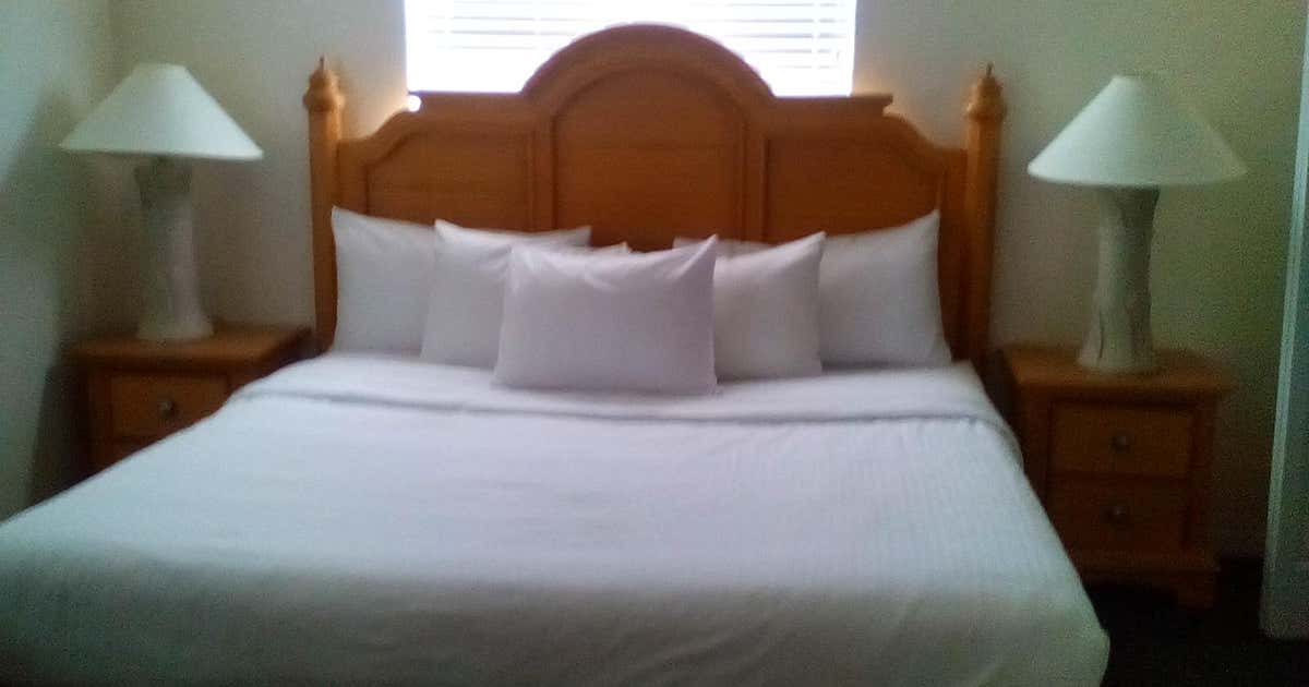 Dockside Inn & Resort, Fort Pierce | Roadtrippers