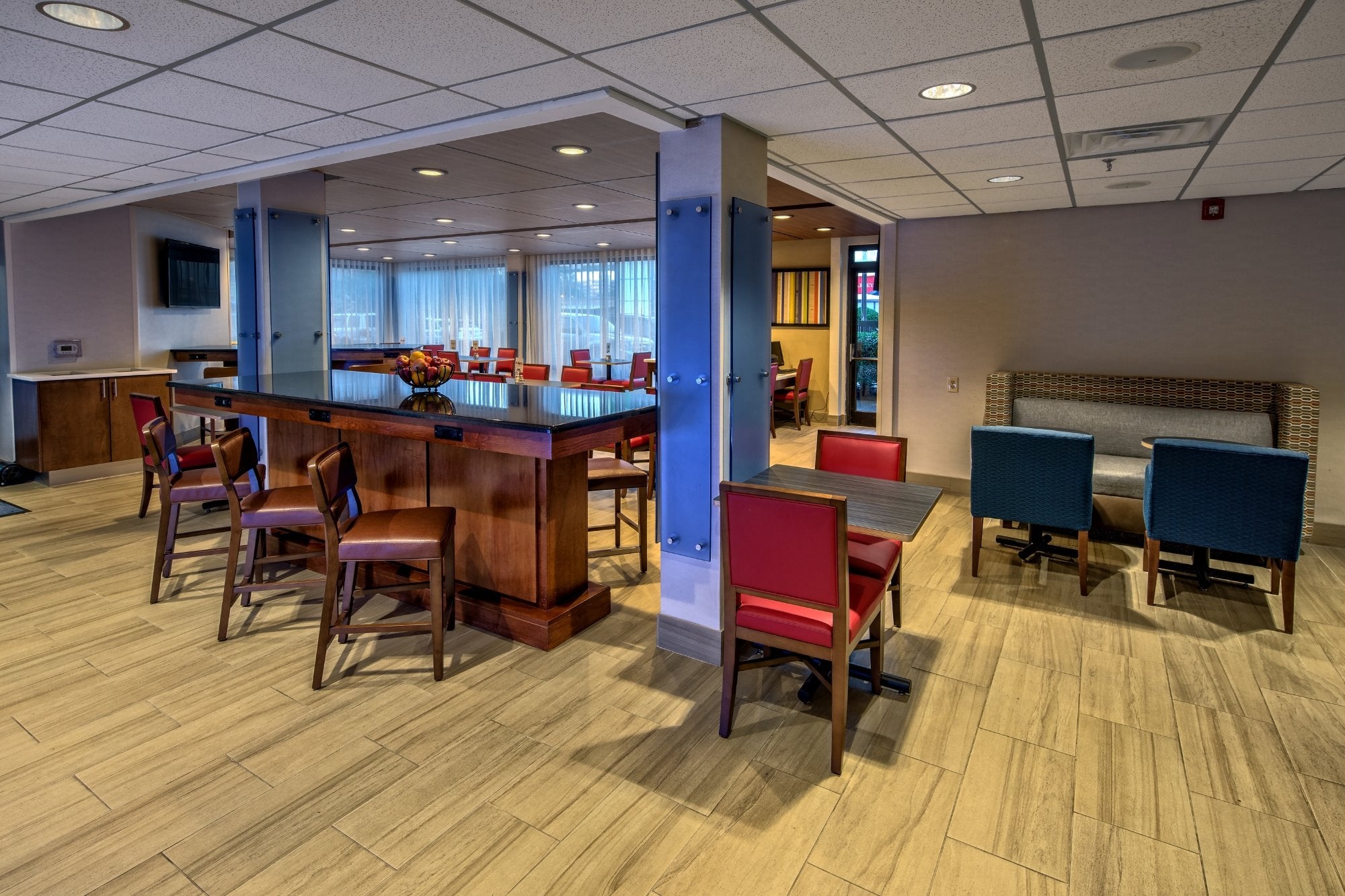 Holiday Inn Express Memphis Medical Center Midtown by IHG, Memphis ...