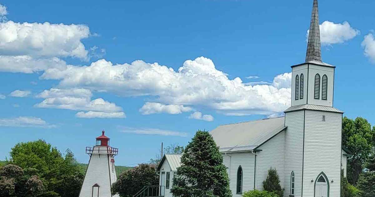 Manitowaning Lighthouse, Ontario | Roadtrippers