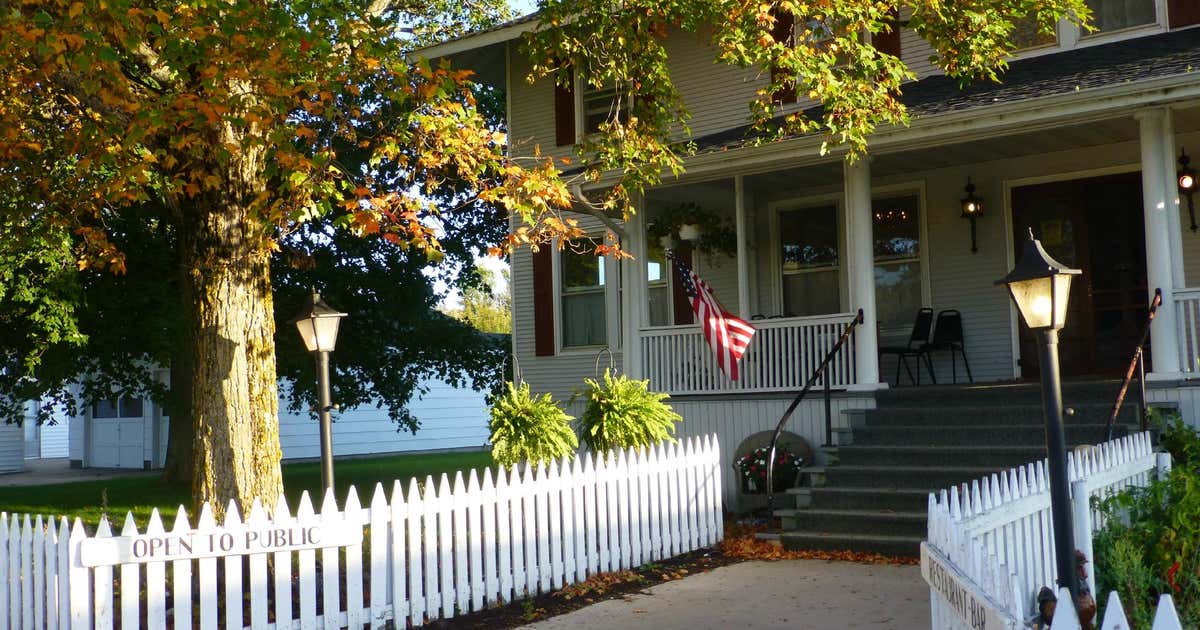 Nahma Inn, Nahma | Roadtrippers