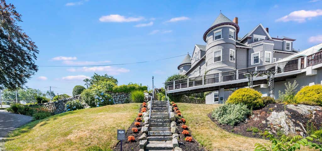 The Castle Manor Inn, Gloucester | Roadtrippers