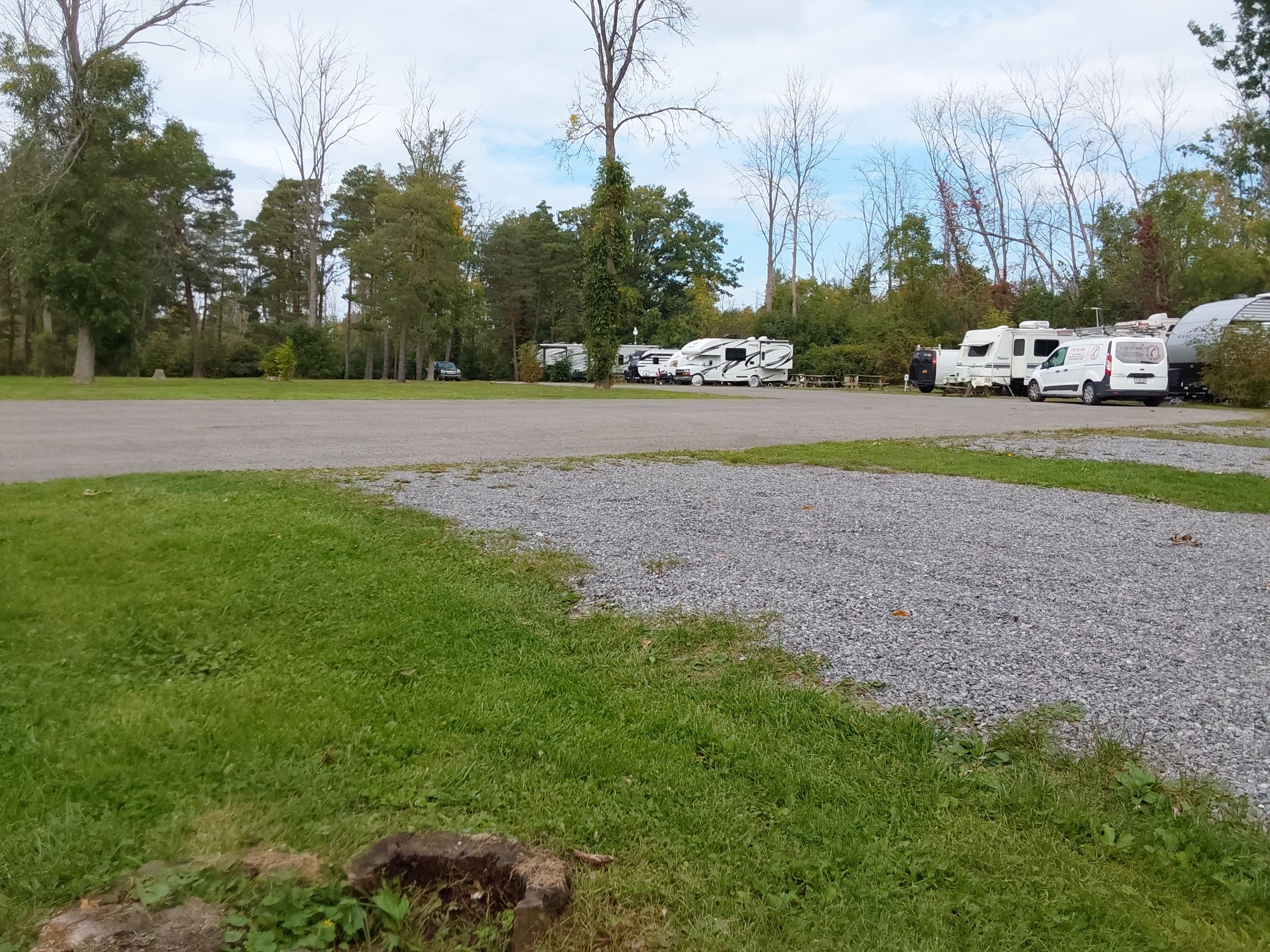 Cinderella Motel & Campground, Grand Island | Campendium