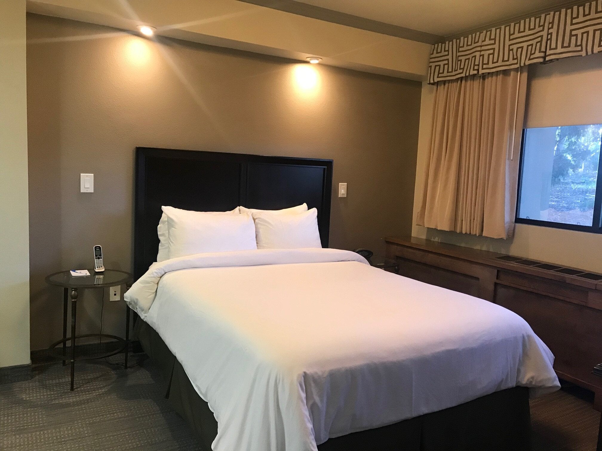 Navy Inn, NAS North Island, San Diego | Roadtrippers