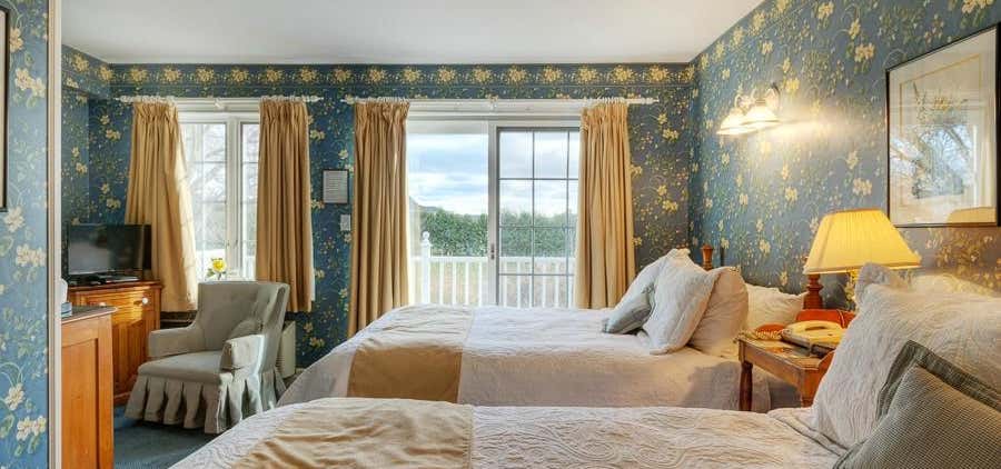 The Waring House, Ontario | Roadtrippers