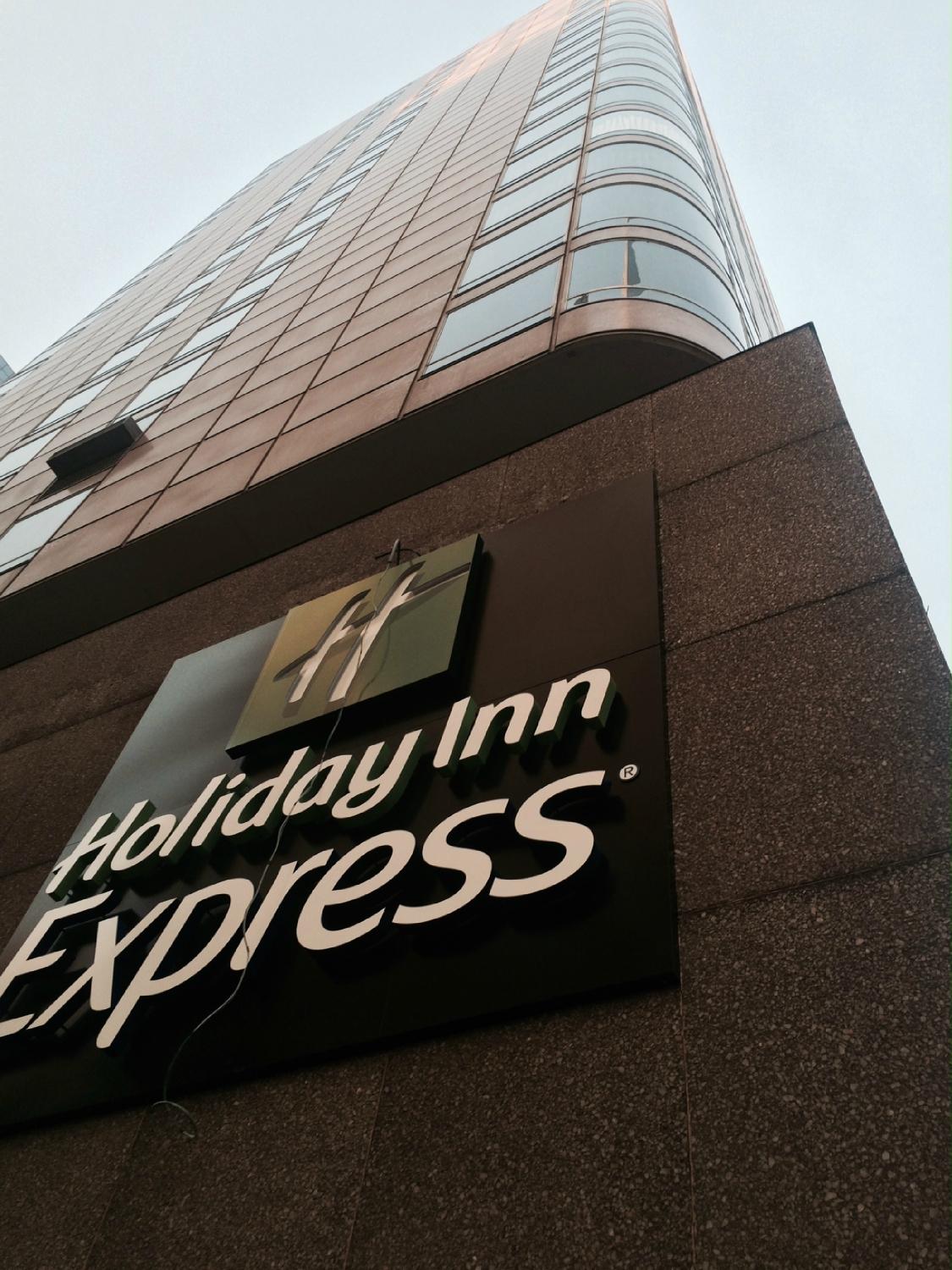 Holiday Inn Express Denver Downtown by IHG, Denver | Roadtrippers