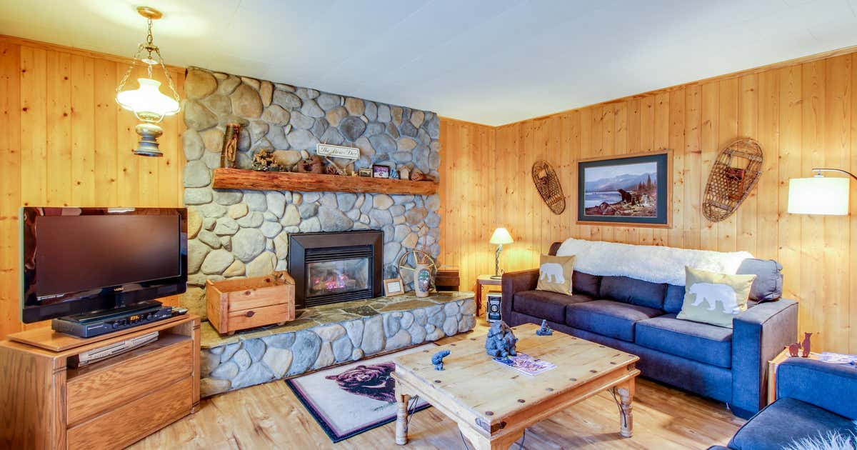 Spruce Grove Tahoe Cabins, South Lake Tahoe | Roadtrippers