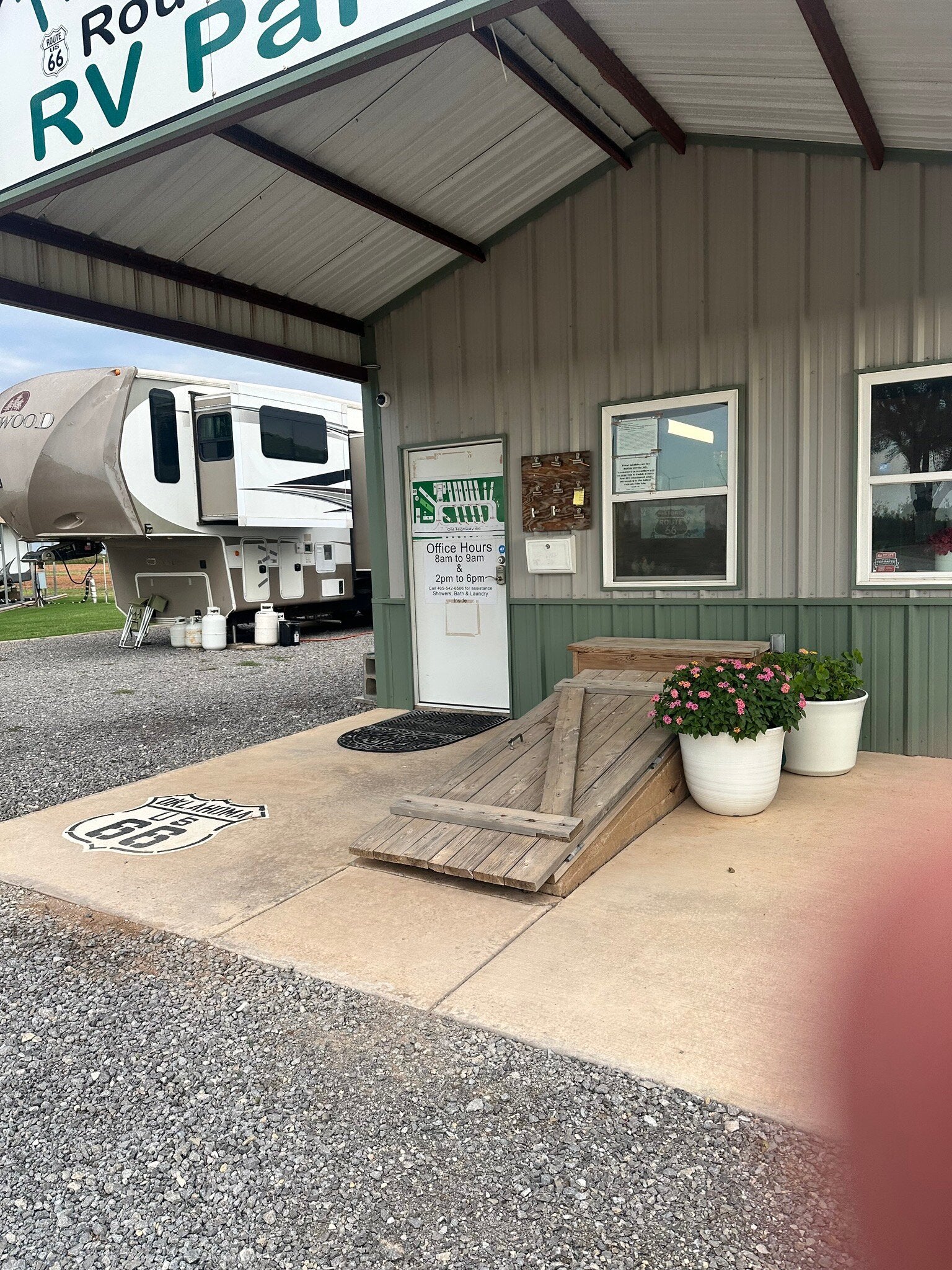 Territory Route 66 RV Park & Campgrounds, Hinton | Campendium