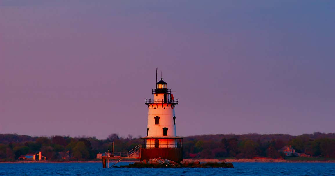 Conimicut Lighthouse, Warwick | Roadtrippers