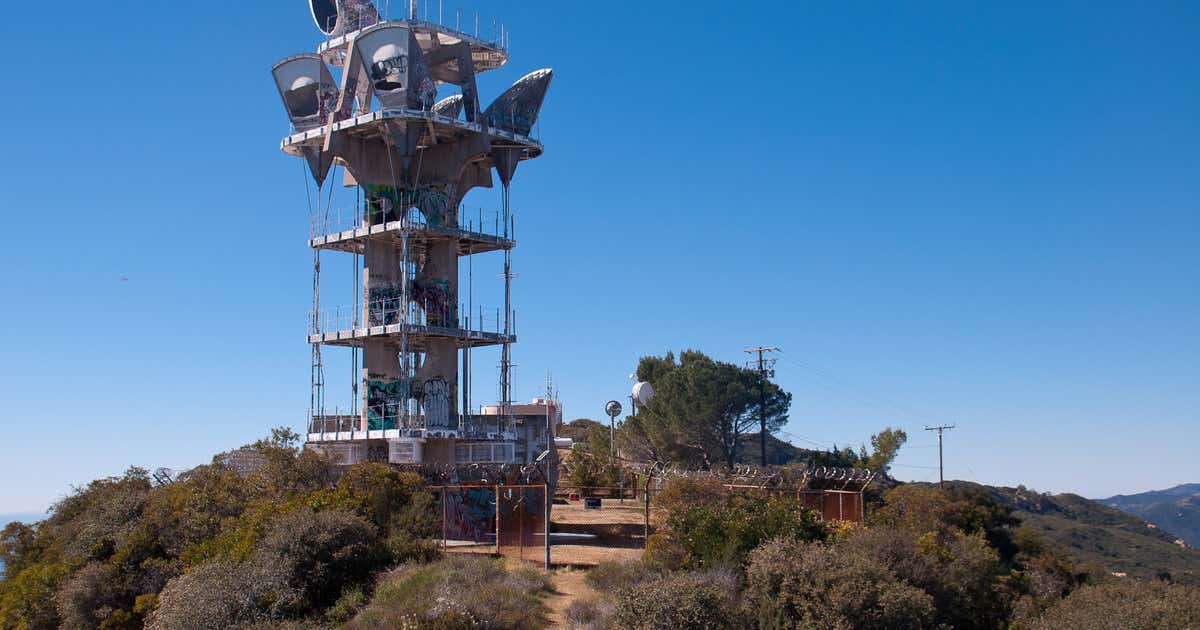 Topanga Microwave Tower, Calabasas | Roadtrippers
