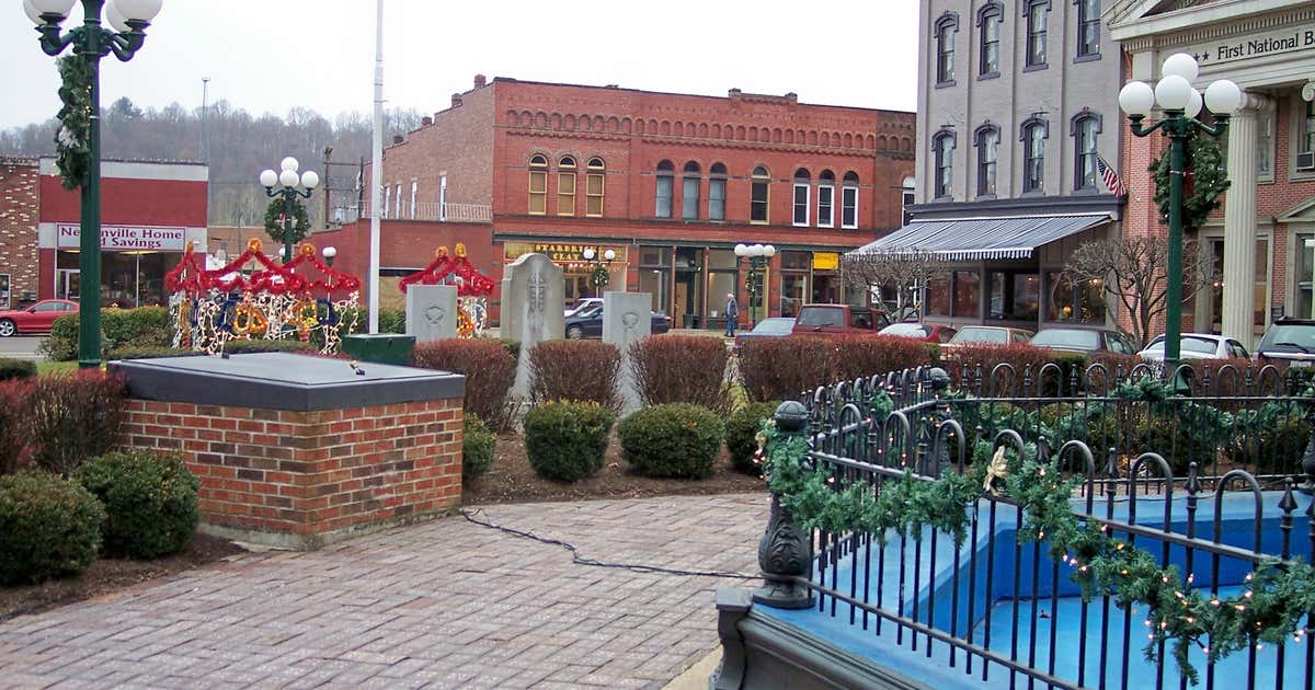 Historic Square Arts District in Nelsonville, Nelsonville | Roadtrippers