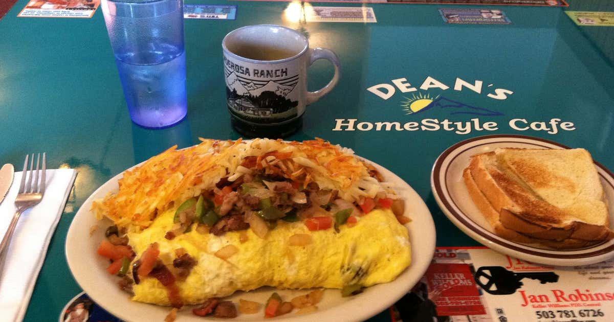 Dean's Homestyle Cafe, Happy Valley | Roadtrippers
