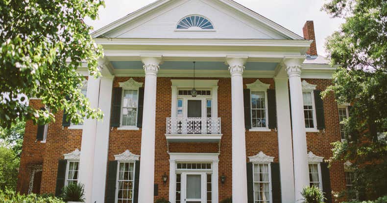 Montrose, Holly Springs | Roadtrippers