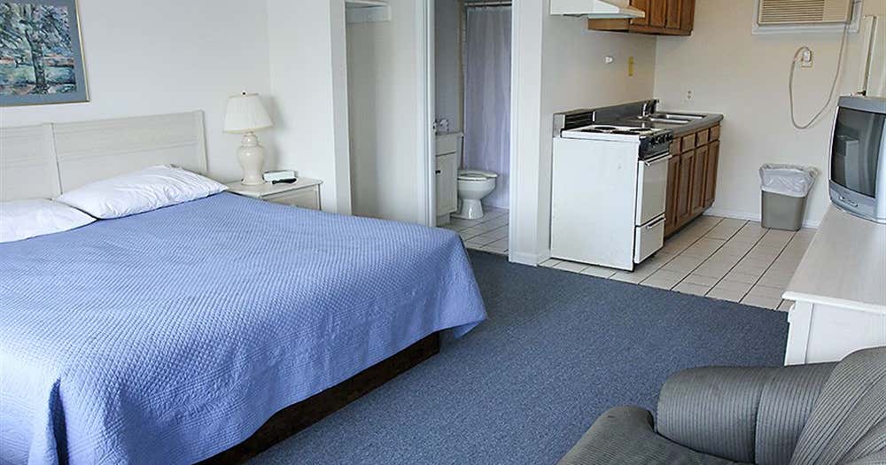 Microtel Inn & Suites by Wyndham Carolina Beach, Carolina Beach ...