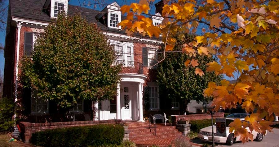 King George Inn, Roanoke | Roadtrippers