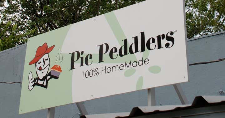 Pie Peddlers, Glen Rose | Roadtrippers