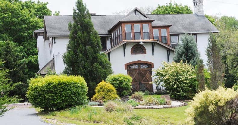 The Cornwall Inn, Cornwall | Roadtrippers