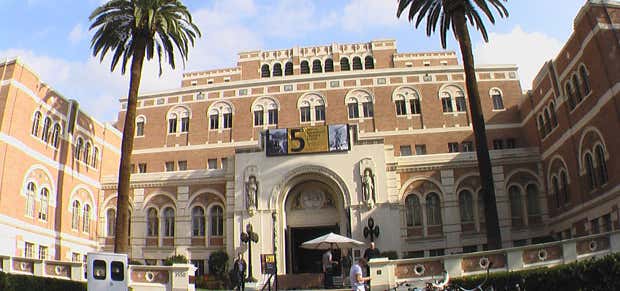 Edward L Doheny Memorial Library, Los Angeles | Roadtrippers