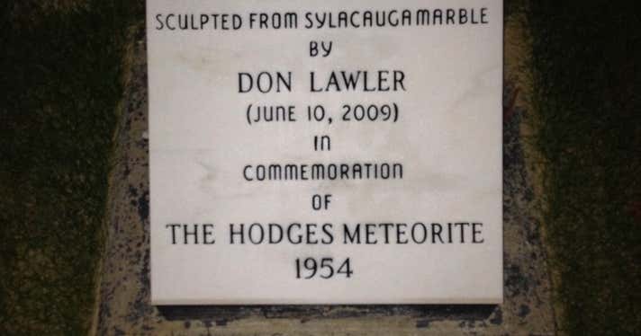 Monument to Lady Hit by Meteorite Trip | Roadtrippers