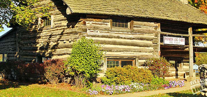Pioneer Log Cabin Museum, Cassopolis | Roadtrippers
